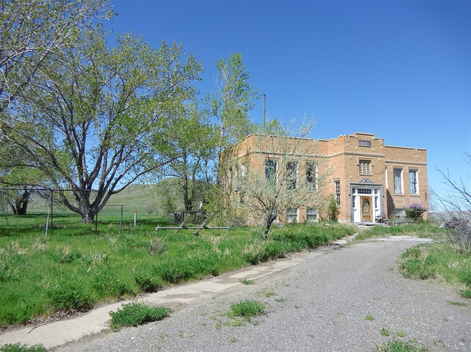 Locations Hub - Square Butte (5-11-17)