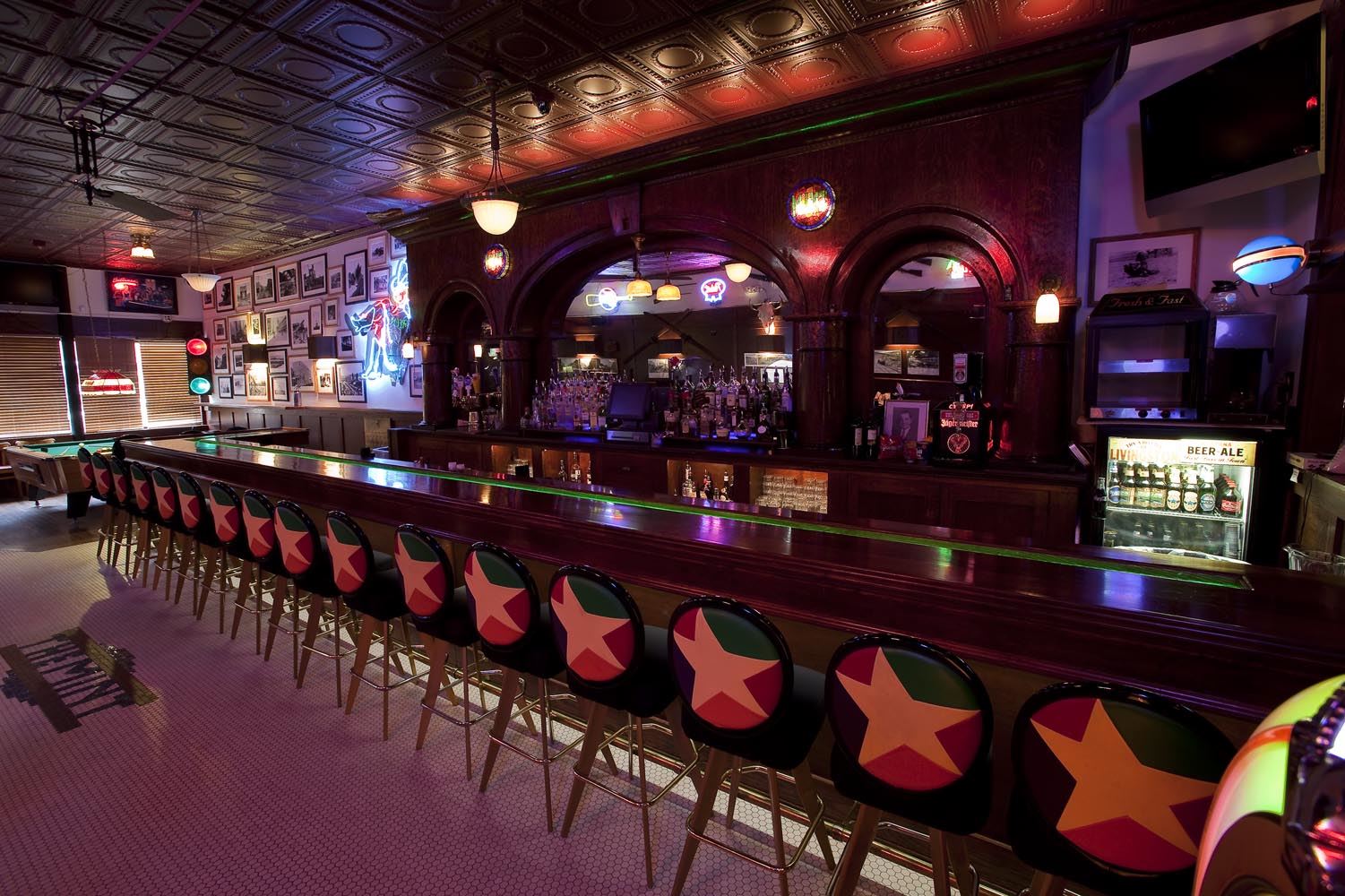 Locations Hub - The Mint Bar & Grill