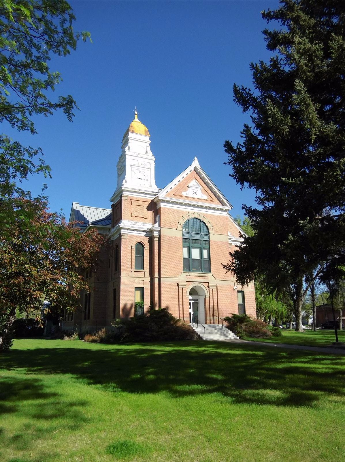 Locations Hub - Fort Benton (Chouteau County) Courthouse (5-11-17)