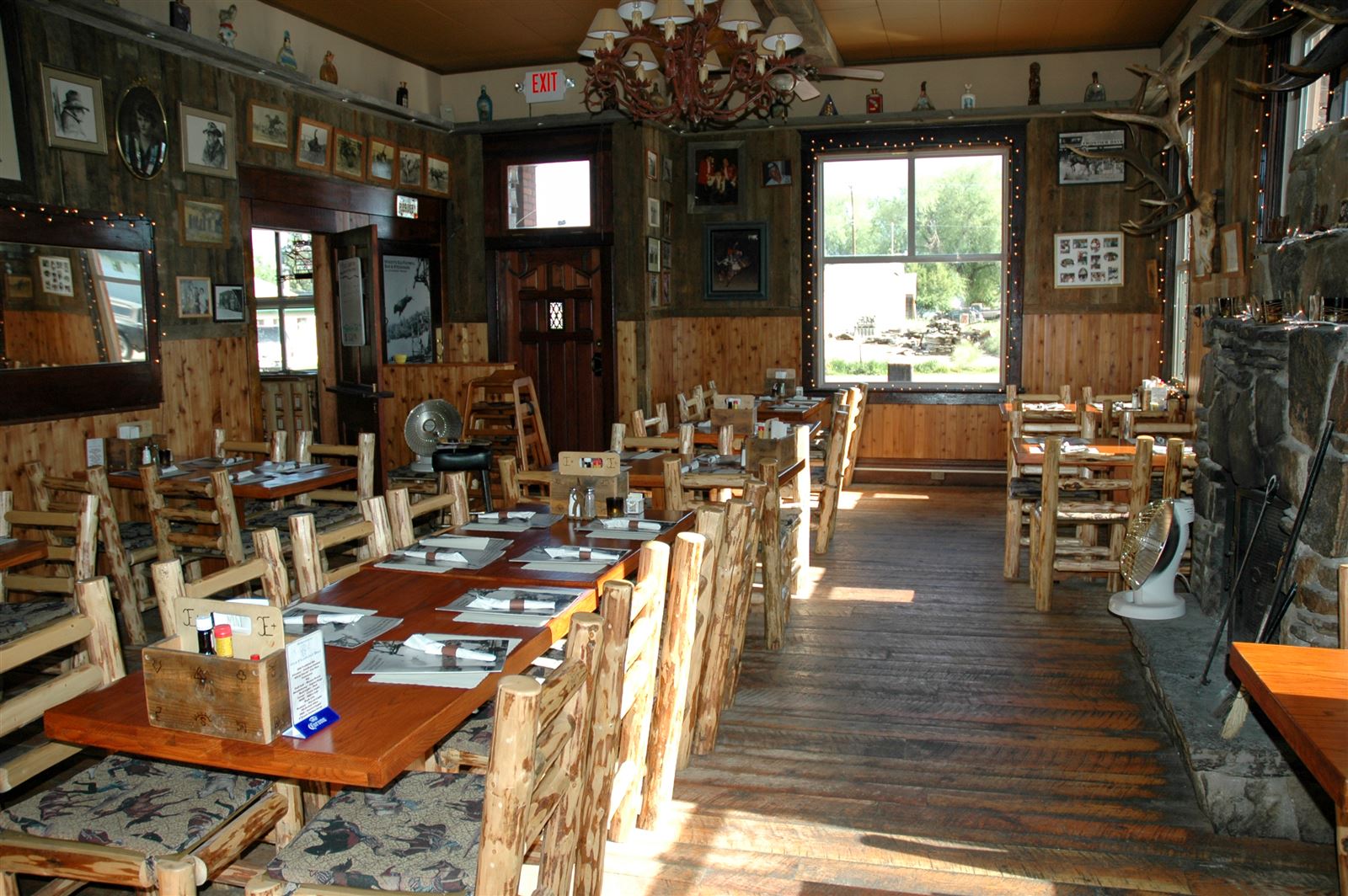 Locations Hub - Stacey's Bar